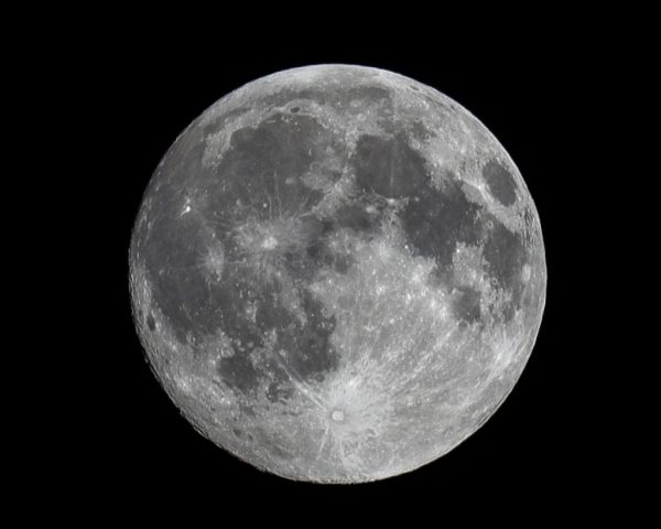 La luna sigue enfriándose y achicándose: NASA – Noticias de la Bahía – NDLB