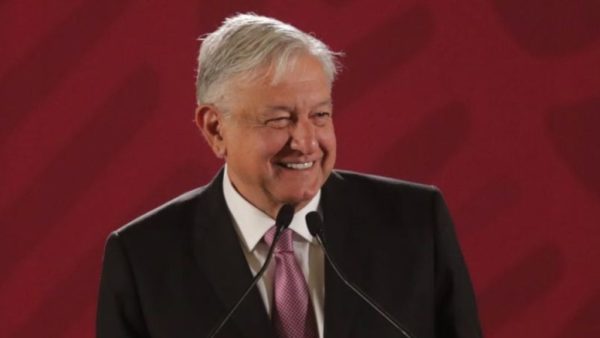 AMLO advirtió a los corruptos: “ríndanse, los tenemos rodeados ...